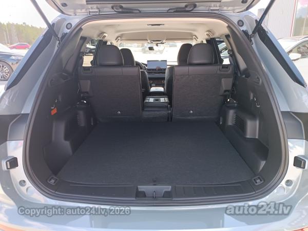 Pelēks Mitsubishi Outlander 2026 Tallina, ar dzinēja tilpumu 2.40 L un nobraukumu 0 tūkst. km par 48990 €, foto 10 vietnē AUTOMOTO.COM.LV