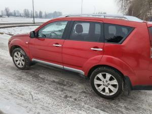 Red Mitsubishi Outlander 2008 in Marijampole, with an engine capacity of 2.20 L and mileage of 377 thousand km for 2000 €, photo 13 on AUTOMOTO.COM.LV