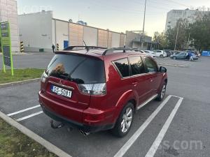 Red Mitsubishi Outlander 2012 in Riga, with an engine capacity of 2.20 L and mileage of 290 thousand km for 5450 €, photo 6 on AUTOMOTO.COM.LV
