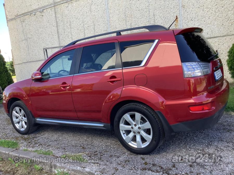 Sarkans Mitsubishi Outlander 2012 Kohtla-Jerve, ar dzinēja tilpumu 2.20 L un nobraukumu 274 tūkst. km par 4500 €, foto 4 vietnē AUTOMOTO.COM.LV