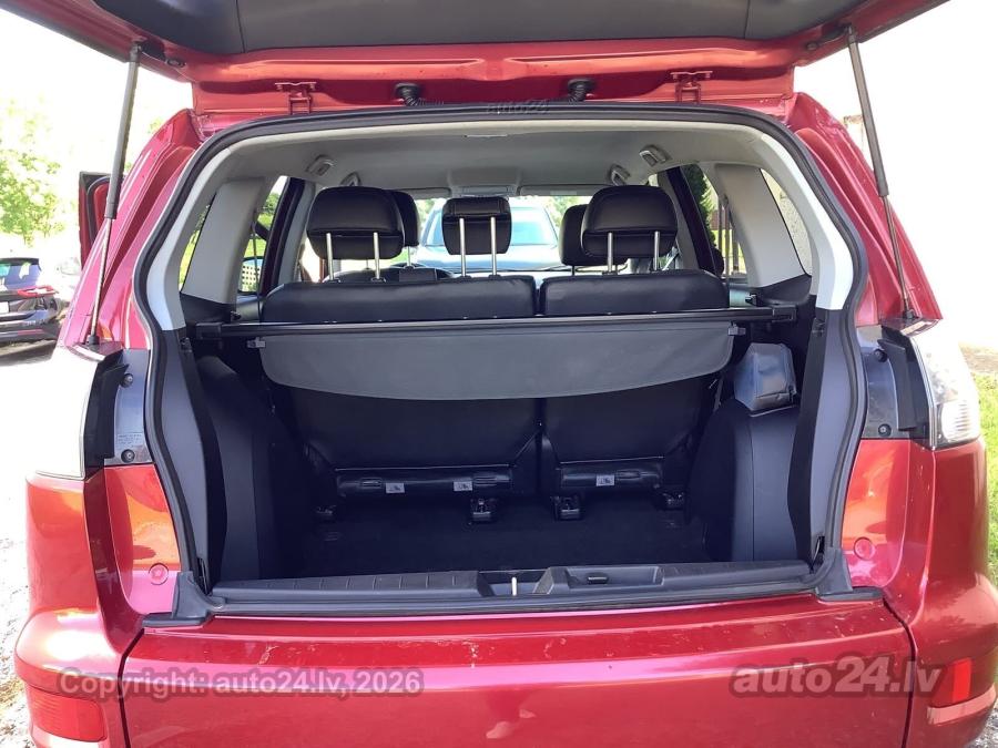 Sarkans Mitsubishi Outlander 2012 Kohtla-Jerve, ar dzinēja tilpumu 2.20 L un nobraukumu 274 tūkst. km par 4500 €, foto 7 vietnē AUTOMOTO.COM.LV