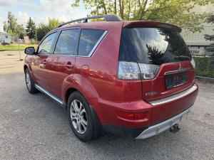 Sarkans Mitsubishi Outlander 2012 Marijampole, ar dzinēja tilpumu 2.18 L un nobraukumu 208 tūkst. km par 3450 €, foto 8 vietnē AUTOMOTO.COM.LV