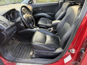 Sarkans Mitsubishi Outlander 2012 Marijampole, ar dzinēja tilpumu 2.18 L un nobraukumu 208 tūkst. km par 3450 €, foto 10 vietnē AUTOMOTO.COM.LV