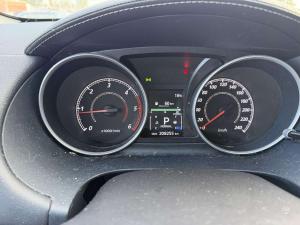 Sarkans Mitsubishi Outlander 2012 Marijampole, ar dzinēja tilpumu 2.18 L un nobraukumu 208 tūkst. km par 3450 €, foto 12 vietnē AUTOMOTO.COM.LV
