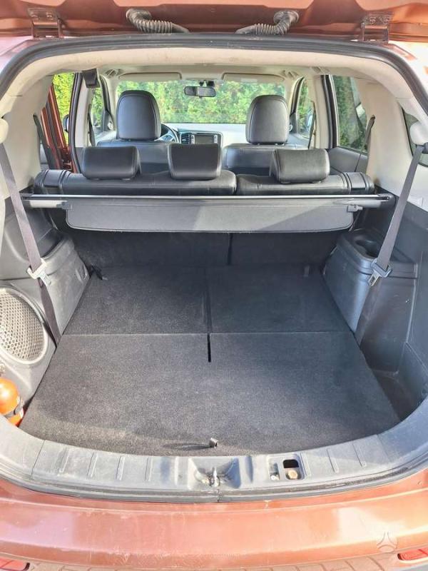 Sarkans Mitsubishi Outlander 2012 Utena, ar dzinēja tilpumu 2.30 L un nobraukumu 203 tūkst. km par 5500 €, foto 9 vietnē AUTOMOTO.COM.LV