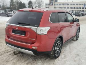 Sarkans Mitsubishi Outlander 2014 Tauragė, ar dzinēja tilpumu 2.30 L un nobraukumu 275 tūkst. km par 7000 €, foto 4 vietnē AUTOMOTO.COM.LV