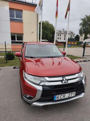 Sarkans Mitsubishi Outlander 2016 Kauņa, ar dzinēja tilpumu 2.36 L un nobraukumu 103 tūkst. km par 7500 €, foto  vietnē AUTOMOTO.COM.LV