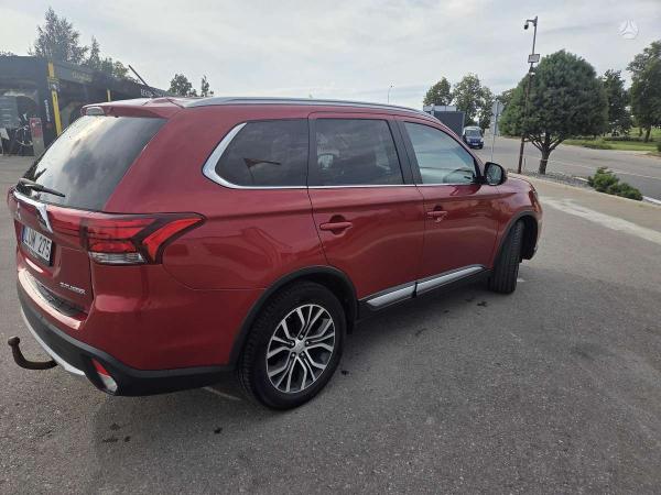 Sarkans Mitsubishi Outlander 2016 Kauņa, ar dzinēja tilpumu 0.00 L un nobraukumu 230 tūkst. km par 10000 €, foto 4 vietnē AUTOMOTO.COM.LV