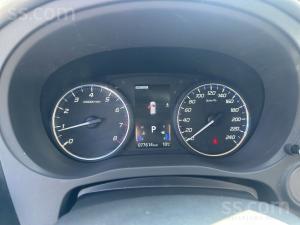 Red Mitsubishi Outlander 2017 in Riga, with an engine capacity of 2.00 L and mileage of 78 thousand km for 14990 €, photo 12 on AUTOMOTO.COM.LV