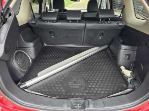 Red Mitsubishi Outlander 2017 in Telschi, with an engine capacity of 2.00 L and mileage of 266 thousand km for 10999 €, photo 25 on AUTOMOTO.COM.LV