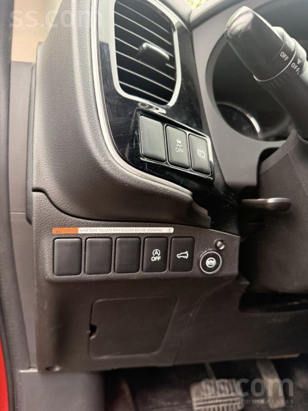 Sarkans Mitsubishi Outlander 2017 Rīga, ar dzinēja tilpumu 2.00 L un nobraukumu 214 tūkst. km par 11700 €, foto 9 vietnē AUTOMOTO.COM.LV