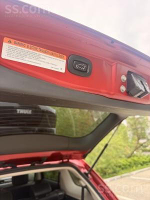 Red Mitsubishi Outlander 2017 in Riga, with an engine capacity of 2.00 L and mileage of 214 thousand km for 11700 €, photo 14 on AUTOMOTO.COM.LV