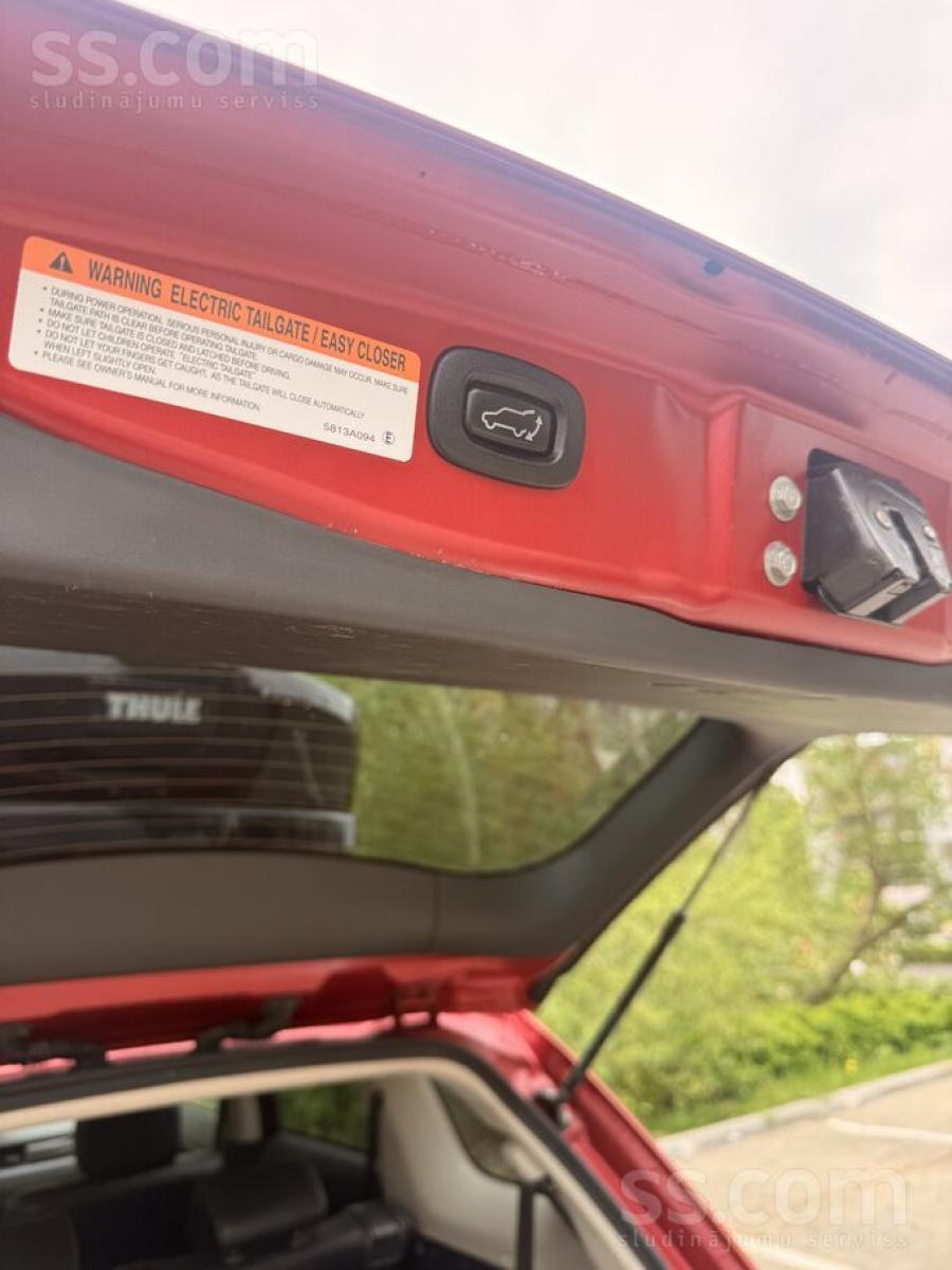 Red Mitsubishi Outlander 2017 in Riga, with an engine capacity of 2.00 L and mileage of 214 thousand km for 11700 €, photo 14 on AUTOMOTO.COM.LV