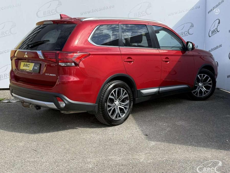 Sarkans Mitsubishi Outlander 2017 Klaipėda, ar dzinēja tilpumu 2.00 L un nobraukumu 250 tūkst. km par 9900 €, foto 4 vietnē AUTOMOTO.COM.LV