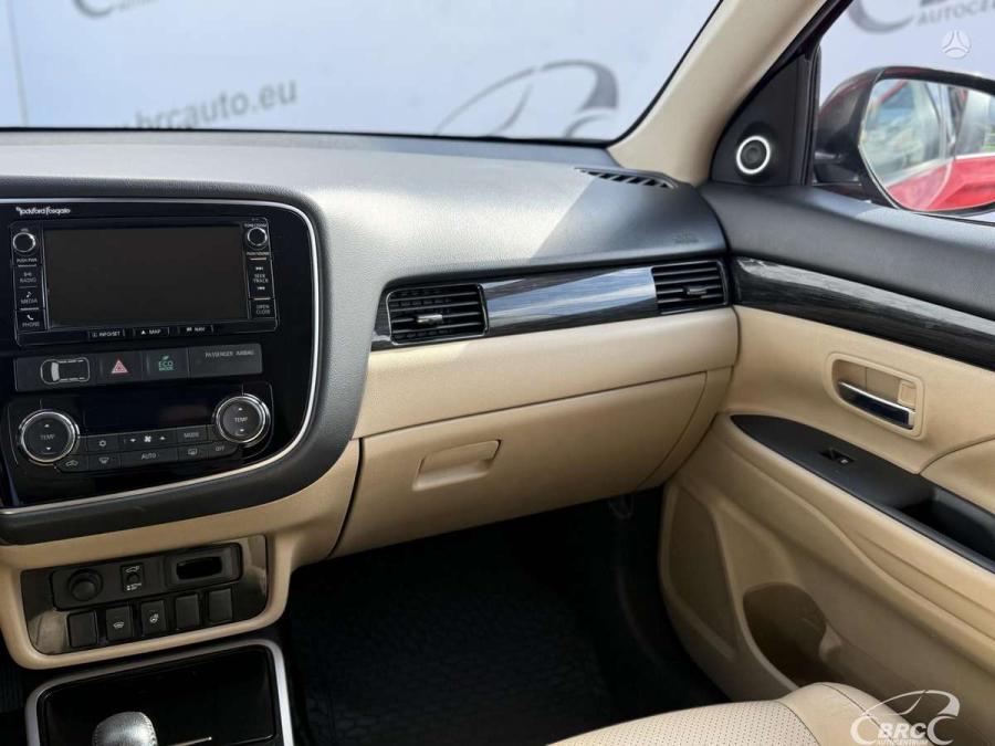Sarkans Mitsubishi Outlander 2017 Klaipėda, ar dzinēja tilpumu 2.00 L un nobraukumu 250 tūkst. km par 9900 €, foto 7 vietnē AUTOMOTO.COM.LV