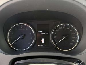 Sarkans Mitsubishi Outlander 2017 Klaipėda, ar dzinēja tilpumu 2.00 L un nobraukumu 250 tūkst. km par 9900 €, foto 26 vietnē AUTOMOTO.COM.LV