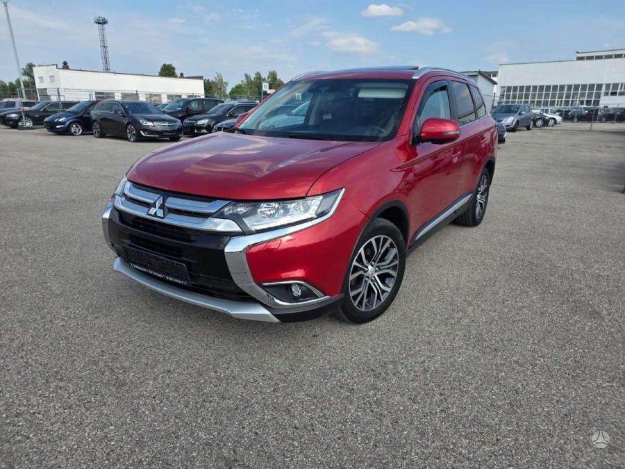 Sarkans Mitsubishi Outlander 2018 Marijampole, ar dzinēja tilpumu 2.27 L un nobraukumu 214 tūkst. km par 12250 €, foto 1 vietnē AUTOMOTO.COM.LV