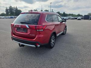 Sarkans Mitsubishi Outlander 2018 Marijampole, ar dzinēja tilpumu 2.27 L un nobraukumu 214 tūkst. km par 12250 €, foto 5 vietnē AUTOMOTO.COM.LV