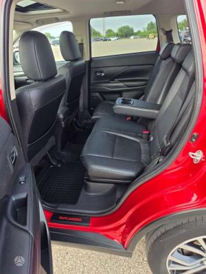 Sarkans Mitsubishi Outlander 2018 Marijampole, ar dzinēja tilpumu 2.27 L un nobraukumu 214 tūkst. km par 12250 €, foto 22 vietnē AUTOMOTO.COM.LV