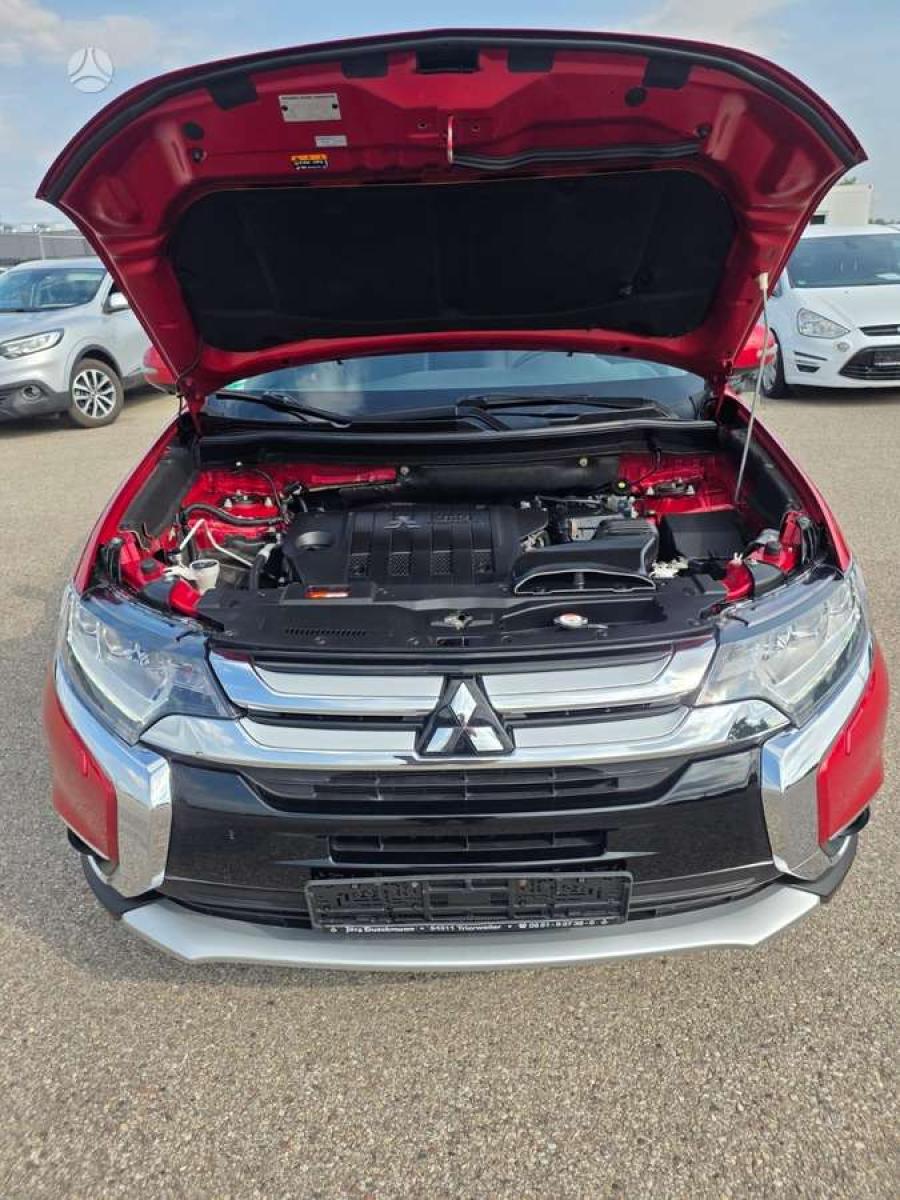 Sarkans Mitsubishi Outlander 2018 Marijampole, ar dzinēja tilpumu 2.27 L un nobraukumu 214 tūkst. km par 12250 €, foto 32 vietnē AUTOMOTO.COM.LV