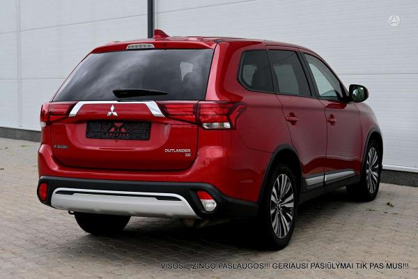 Sarkans Mitsubishi Outlander 2019 Kretinga, ar dzinēja tilpumu 2.36 L un nobraukumu 111 tūkst. km par 11099 €, foto 8 vietnē AUTOMOTO.COM.LV