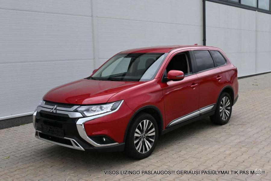 Red Mitsubishi Outlander 2019 in Kretinga, with an engine capacity of 2.36 L and mileage of 111 thousand km for 11099 €, photo 16 on AUTOMOTO.COM.LV