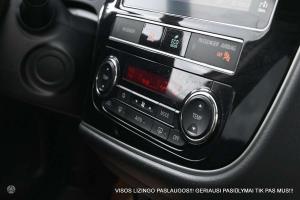 Red Mitsubishi Outlander 2019 in Kretinga, with an engine capacity of 2.36 L and mileage of 111 thousand km for 11099 €, photo 29 on AUTOMOTO.COM.LV