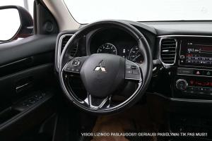 Red Mitsubishi Outlander 2019 in Kretinga, with an engine capacity of 2.36 L and mileage of 111 thousand km for 11099 €, photo 31 on AUTOMOTO.COM.LV
