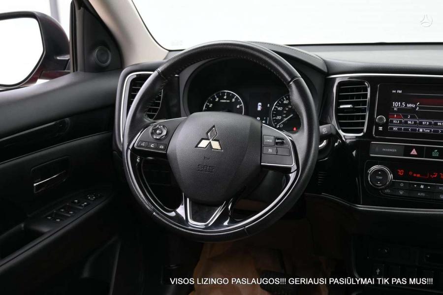 Red Mitsubishi Outlander 2019 in Kretinga, with an engine capacity of 2.36 L and mileage of 111 thousand km for 11099 €, photo 31 on AUTOMOTO.COM.LV