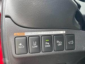 Red Mitsubishi Outlander 2019 in Siauliai, with an engine capacity of 2.40 L and mileage of 192 thousand km for 16800 €, photo 13 on AUTOMOTO.COM.LV