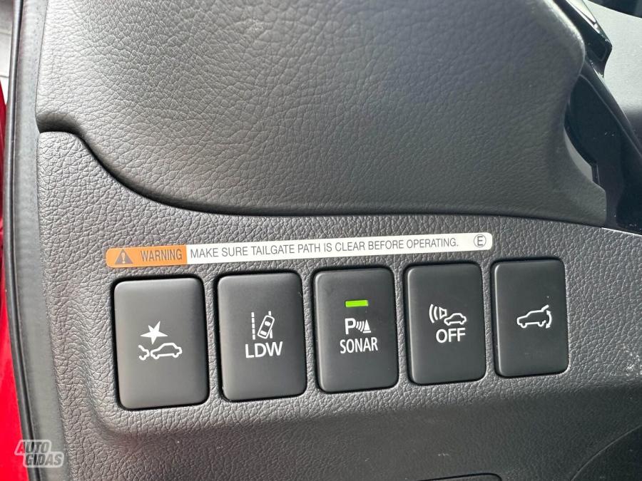 Red Mitsubishi Outlander 2019 in Siauliai, with an engine capacity of 2.40 L and mileage of 192 thousand km for 16800 €, photo 13 on AUTOMOTO.COM.LV