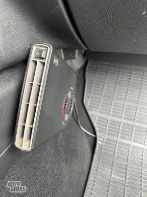 Red Mitsubishi Outlander 2019 in Siauliai, with an engine capacity of 2.40 L and mileage of 192 thousand km for 16800 €, photo 19 on AUTOMOTO.COM.LV