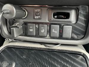 Red Mitsubishi Outlander 2019 in Siauliai, with an engine capacity of 2.40 L and mileage of 192 thousand km for 16800 €, photo 22 on AUTOMOTO.COM.LV