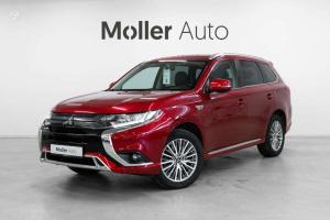 Sarkans Mitsubishi Outlander 2019 Viļņa, ar dzinēja tilpumu 2.40 L un nobraukumu 100 tūkst. km par 17900 €, foto  vietnē AUTOMOTO.COM.LV
