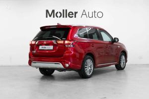 Sarkans Mitsubishi Outlander 2019 Viļņa, ar dzinēja tilpumu 2.40 L un nobraukumu 100 tūkst. km par 17900 €, foto 4 vietnē AUTOMOTO.COM.LV