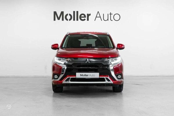 Мицубиси Аутлендер 2019 в Вильнюс на AUTOMOTO.COM.LV Красный Мицубиси Аутлендер 2019 в Вильнюс, объемом двигателя 2.40 л и пробегом 100 тыс. км за 17900 €, фото 6 на AUTOMOTO.COM.LV