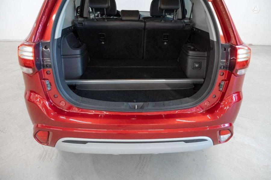 Sarkans Mitsubishi Outlander 2019 Viļņa, ar dzinēja tilpumu 2.40 L un nobraukumu 100 tūkst. km par 17900 €, foto 20 vietnē AUTOMOTO.COM.LV