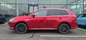 Red Mitsubishi Outlander 2020 in Vilnius, with an engine capacity of 2.36 L and mileage of 98 thousand km for 18850 €, photo 6 on AUTOMOTO.COM.LV