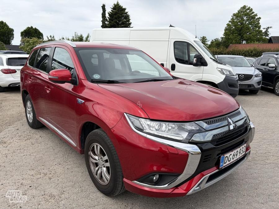 Sarkans Mitsubishi Outlander 2020 Viļņa, ar dzinēja tilpumu 2.40 L un nobraukumu 37 tūkst. km par 21500 €, foto 3 vietnē AUTOMOTO.COM.LV