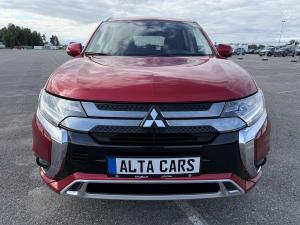 Red Mitsubishi Outlander 2020 in Vilnius, with an engine capacity of 2.36 L and mileage of 38 thousand km for 19999 €, photo 3 on AUTOMOTO.COM.LV