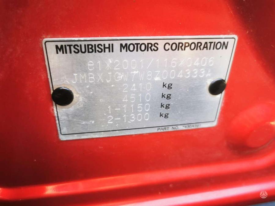 Red Mitsubishi Outlander 2009 in Klaipeda, with an engine capacity of 2.20 L and mileage of 216 thousand km for 4190 €, photo 35 on AUTOMOTO.COM.LV