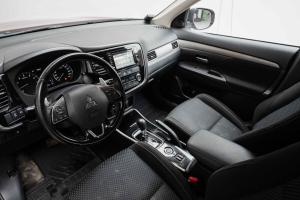 Sarkans Mitsubishi Outlander 2017 Peetri, ar dzinēja tilpumu 2.00 L un nobraukumu 168 tūkst. km par 15200 €, foto 10 vietnē AUTOMOTO.COM.LV