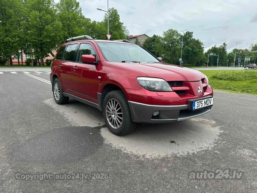 Red Mitsubishi Outlander 2003 in Narva, with an engine capacity of 2.40 L and mileage of 290 thousand km for 1499 €, photo 17 on AUTOMOTO.COM.LV