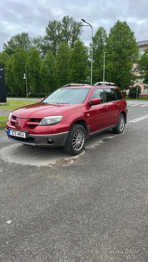 Red Mitsubishi Outlander 2003 in Narva, with an engine capacity of 2.40 L and mileage of 290 thousand km for 1499 €, photo 20 on AUTOMOTO.COM.LV
