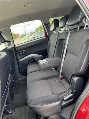 Red Mitsubishi Outlander 2012 in Narva, with an engine capacity of 2.20 L and mileage of 274 thousand km for 4999 €, photo 12 on AUTOMOTO.COM.LV