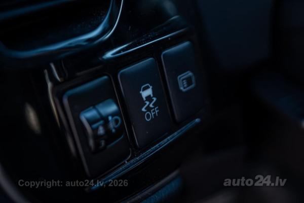Sarkans Mitsubishi Outlander 2015 Tallina, ar dzinēja tilpumu 2.00 L un nobraukumu 290 tūkst. km par 9500 €, foto 11 vietnē AUTOMOTO.COM.LV