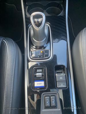 Red Mitsubishi Outlander 2019 in Tallinn, with an engine capacity of 2.40 L and mileage of 106 thousand km for 21490 €, photo 12 on AUTOMOTO.COM.LV