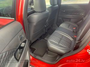 Red Mitsubishi Outlander 2019 in Tallinn, with an engine capacity of 2.40 L and mileage of 106 thousand km for 21490 €, photo 13 on AUTOMOTO.COM.LV