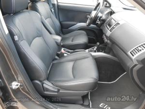 Mitsubishi Outlander 2012 in Viljandi, with an engine capacity of 2.20 L and mileage of 213 thousand km for 7990 €, photo 12 on AUTOMOTO.COM.LV