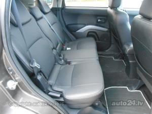 Mitsubishi Outlander 2012 in Viljandi, with an engine capacity of 2.20 L and mileage of 213 thousand km for 7990 €, photo 15 on AUTOMOTO.COM.LV